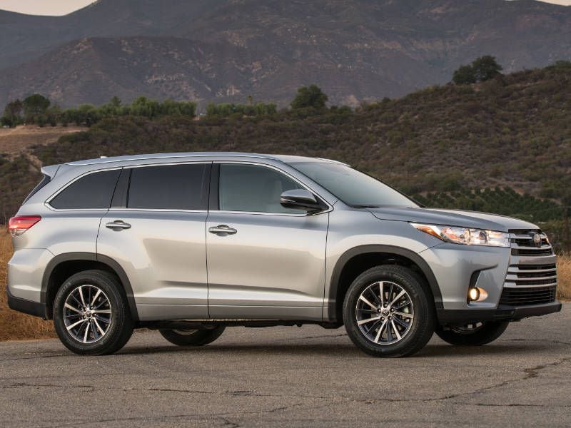 10 Best Road Trip SUVs | Autoweb