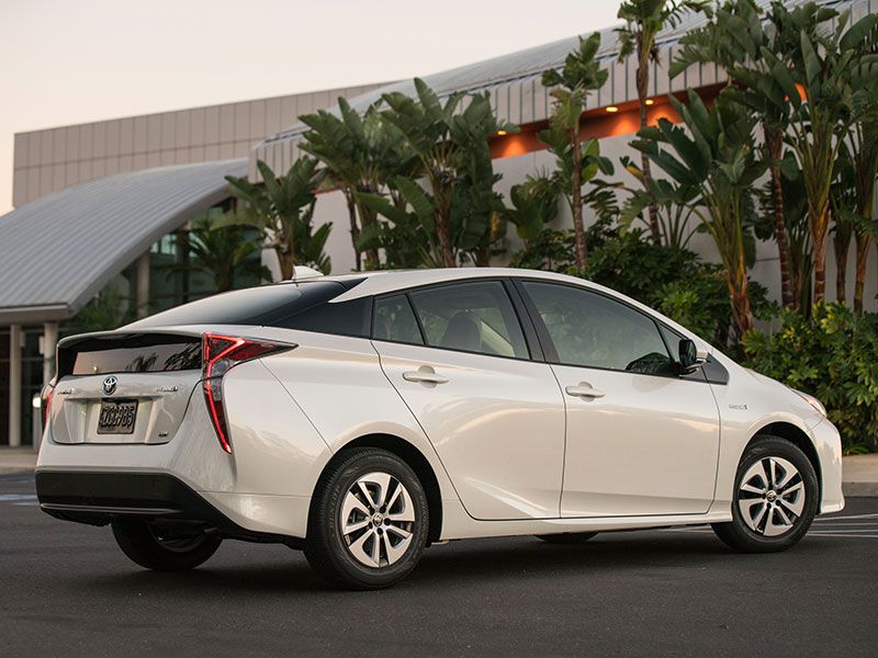 10 Top-Rated Hybrid Cars | Autoweb