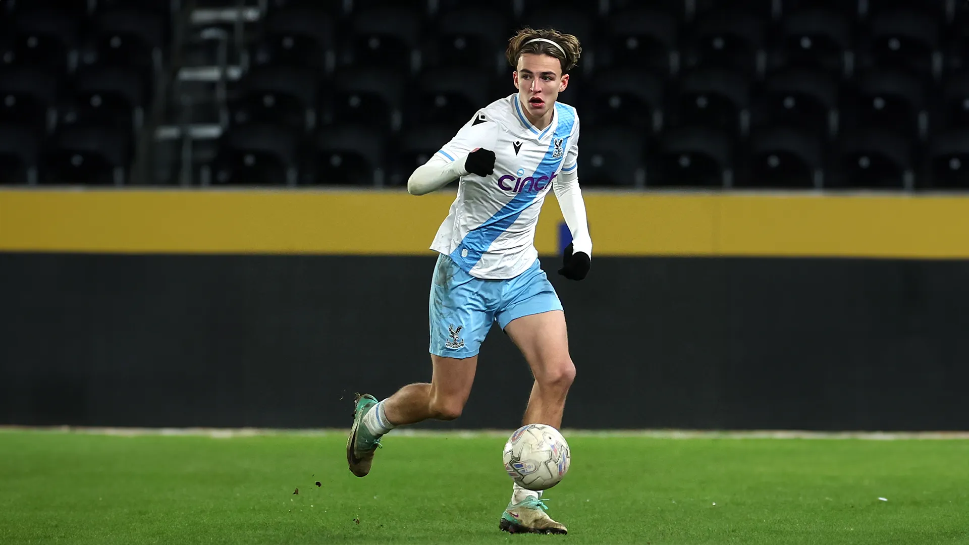 Ten men Brighton capitalise on lacklustre Palace performance in six ...