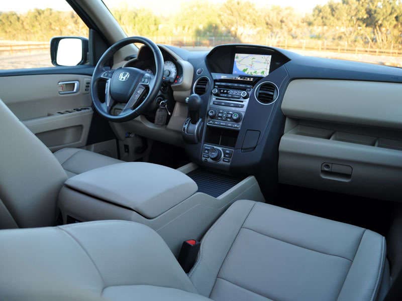 Honda Pilot Interior 2013 2025 Honda Pilot Features & Specs | Reggie