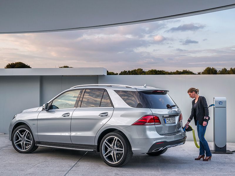 10 of the Most Expensive Electric Cars | Autoweb