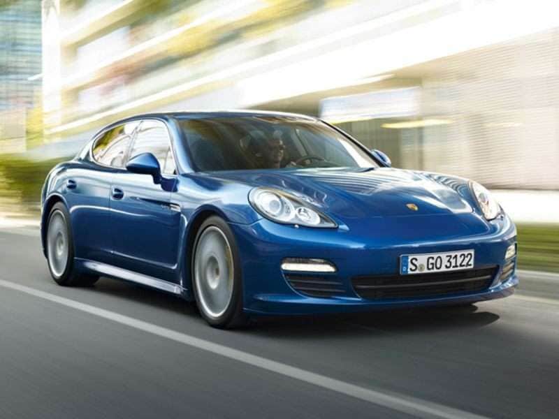 10 Best Luxury Cars with AWD | Autobytel