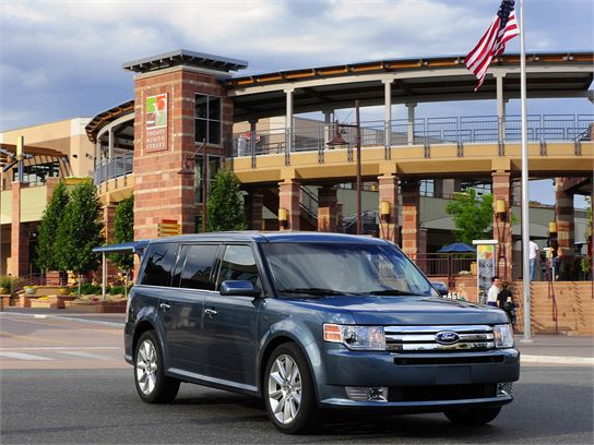 10 Things You Should Know About the 2010 Ford Flex EcoBoost | Autoweb