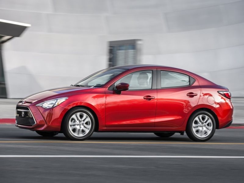 10 Best Cars for Women | Autobytel