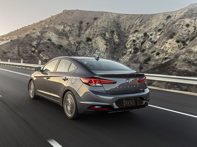 2020 Hyundai Elantra Road Test and Review | Autoweb
