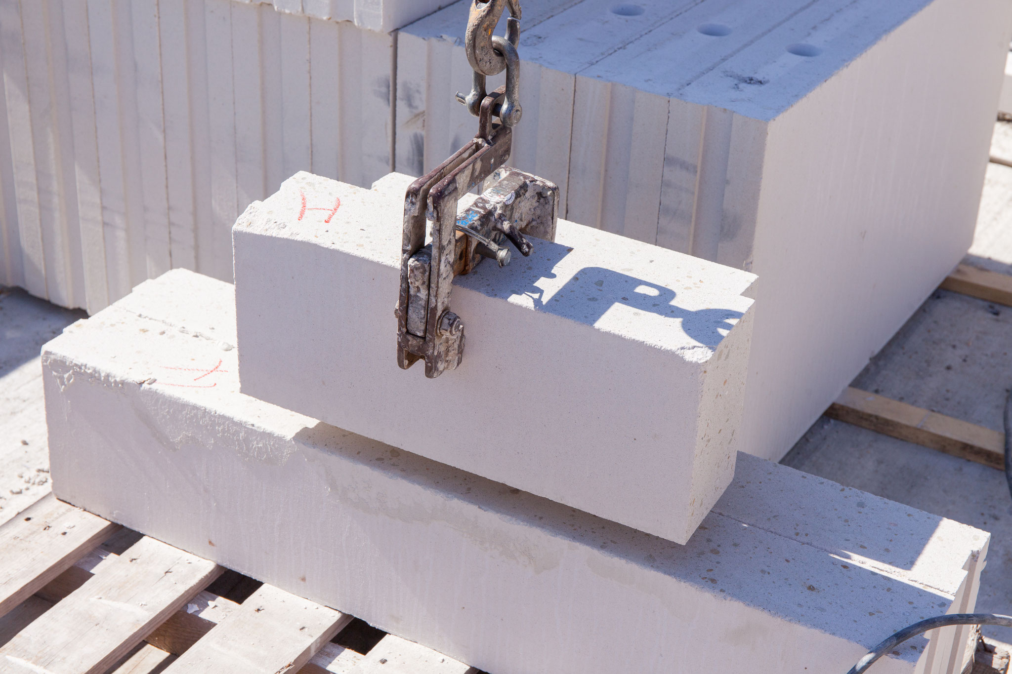 Kalkzandsteen kopen? Ruime keuze bij verdouw | Snel geleverd