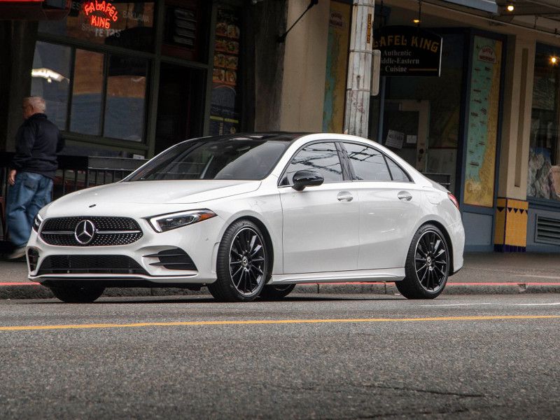 Mercedes-Benz Distronic Explained | Autoweb