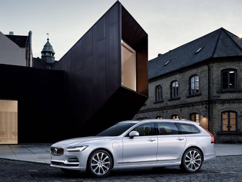 10 Best Luxury Commuter Cars | Autoweb