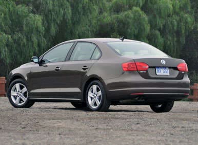 2013 Volkswagen Jetta TDI Road Test and Review | Autoweb
