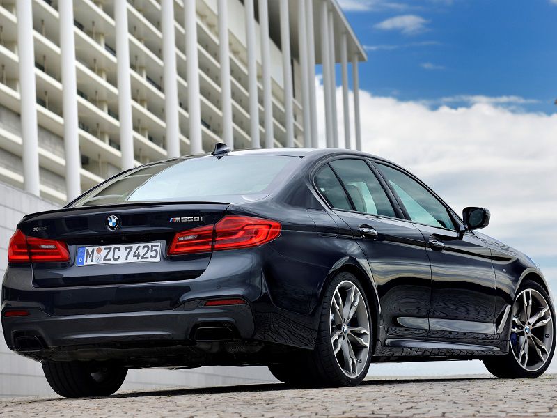 2020 BMW M550 Road Test and Review | Autoweb