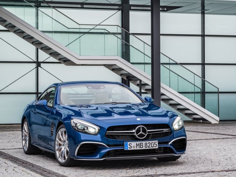 10 Hottest $200,000 Cars for 2016 | Autoweb