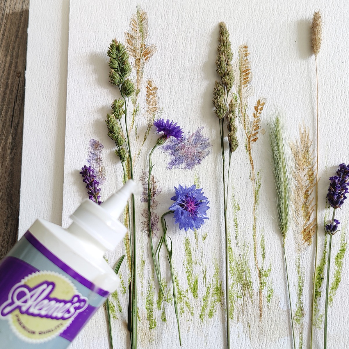 Watercolouring with natural pigments