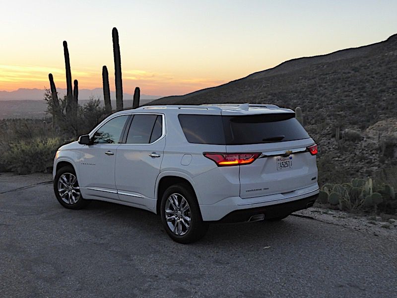2019 Chevrolet Traverse Road Test and Review | Autoweb