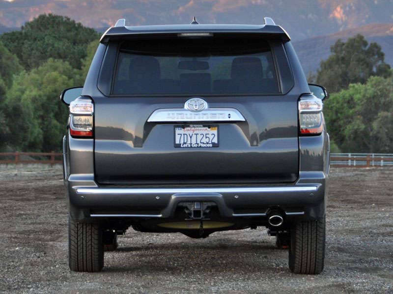2014 Toyota 4Runner Road Test and Review | Autoweb