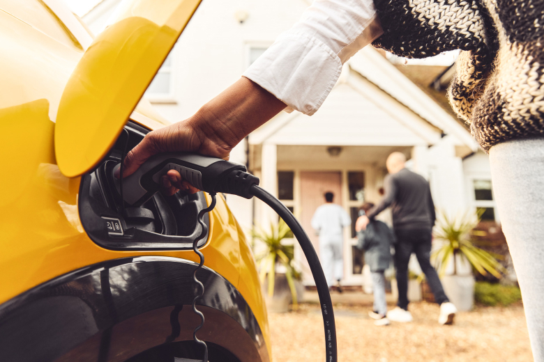 Electric Vehicles vs. Petrol Cars: A Comparison of Servicing and ...