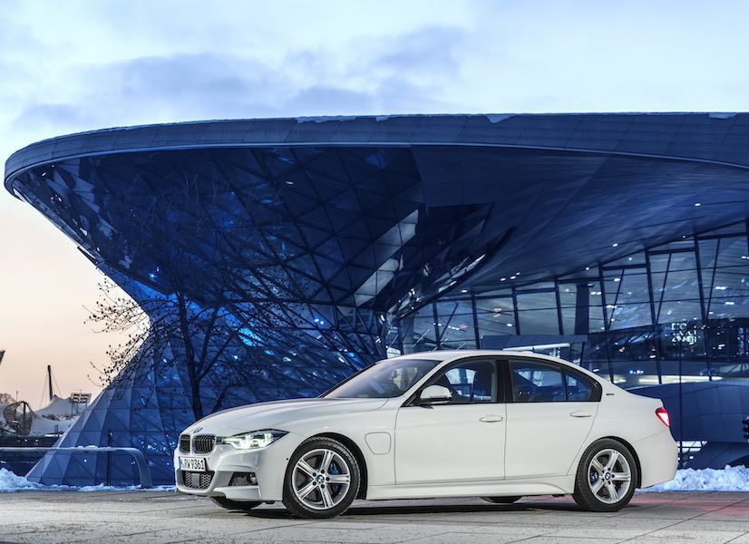 2017 BMW 330i Road Test and Review | Autoweb