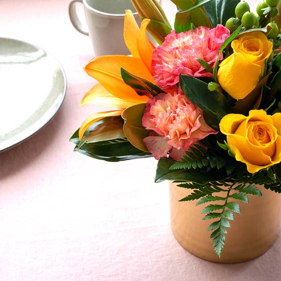 5 ways to welcome summer into your home | Interflora