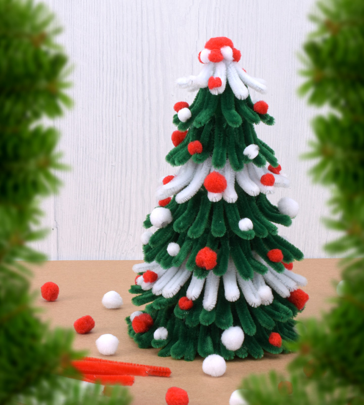 Craft a Christmas Tree from Pipe Cleaners | Vaessen Creative