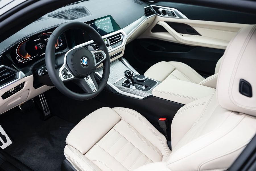 2021 BMW M440i xDrive Road Test and Review | Autoweb