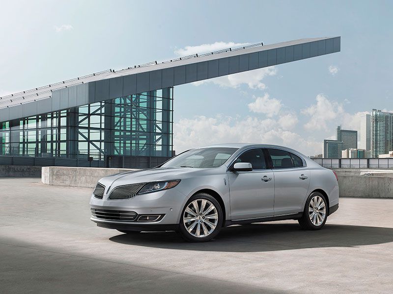 2016 Lincoln MKS Road Test and Review | Autobytel