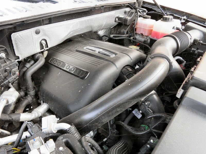 2015 Lincoln Navigator Luxury SUV Review | Autoweb