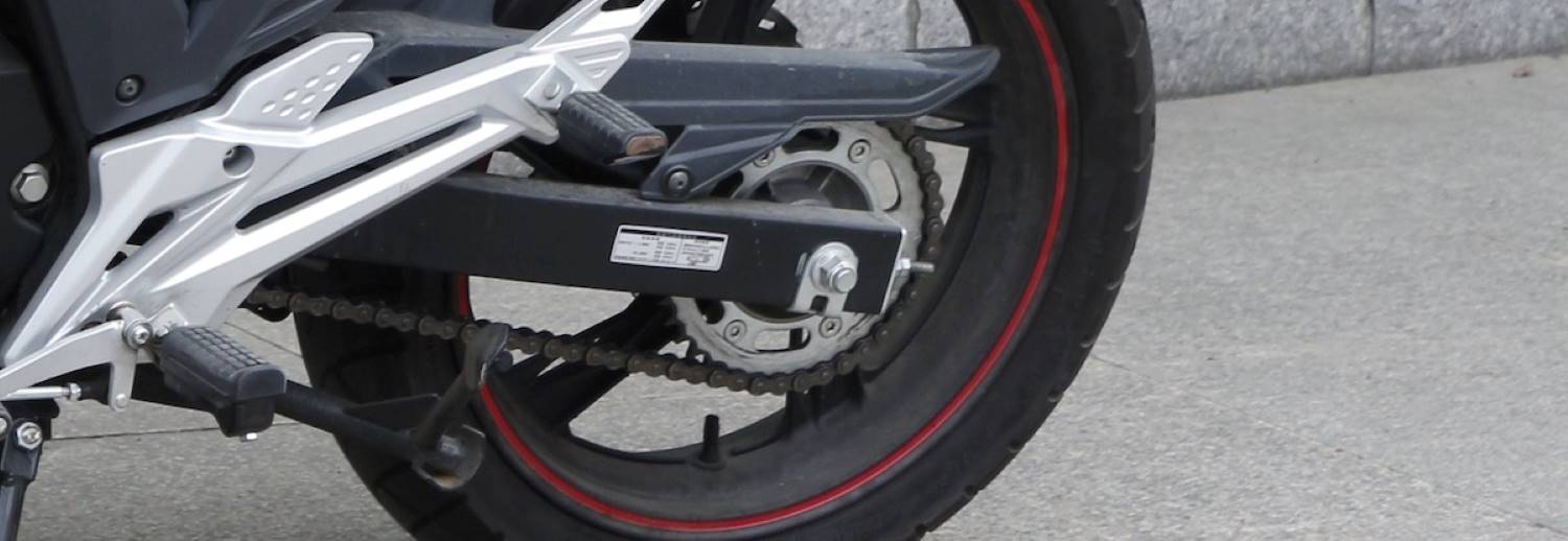 Wil jij je motor ketting spannen? Lees onze tips!