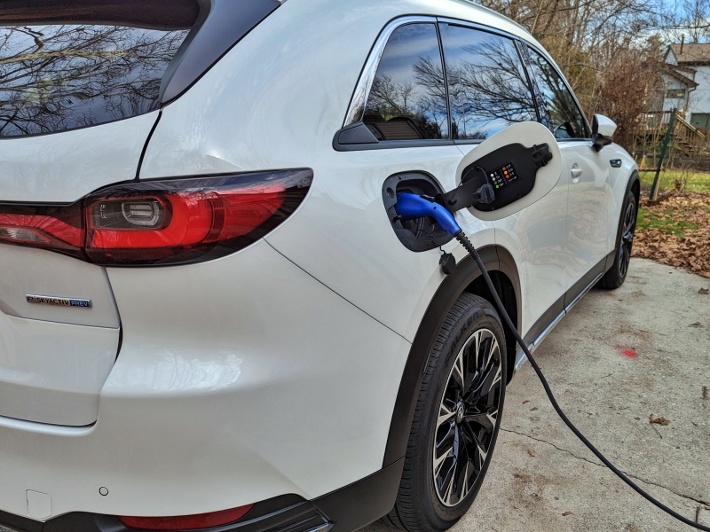 2024 Mazda CX-90 PHEV vs. 2024 Toyota Grand Highlander Hybrid | Autoweb