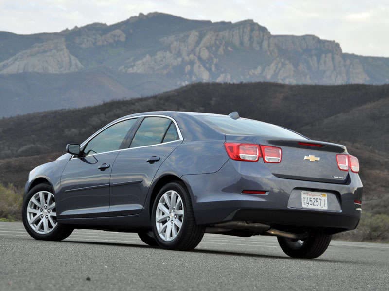 2014 Chevrolet Malibu Photo Gallery | Autoweb