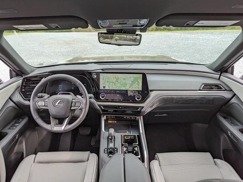 2024 Lexus TX 550h+ vs. 2024 Volvo XC90 Recharge Plug-In Hybrid | Autoweb