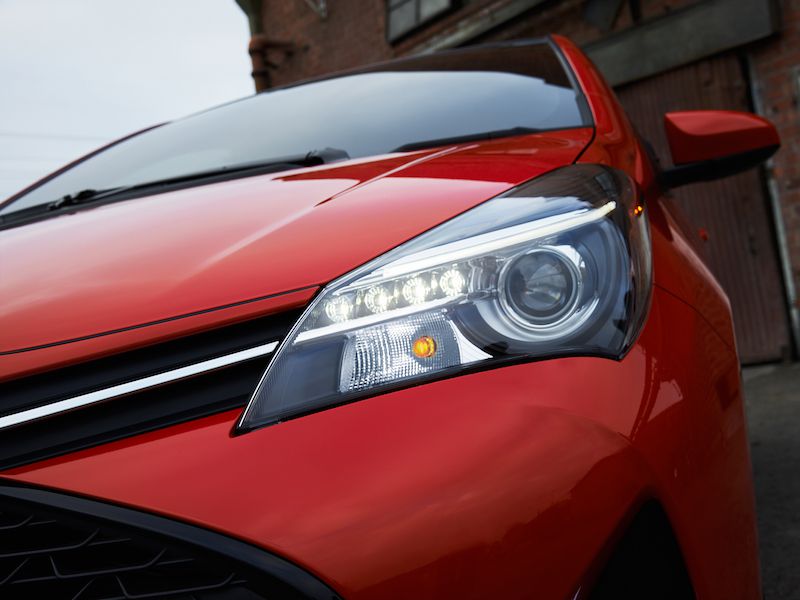 10 Things You Need to Know About the 2016 Toyota Yaris | Autoweb