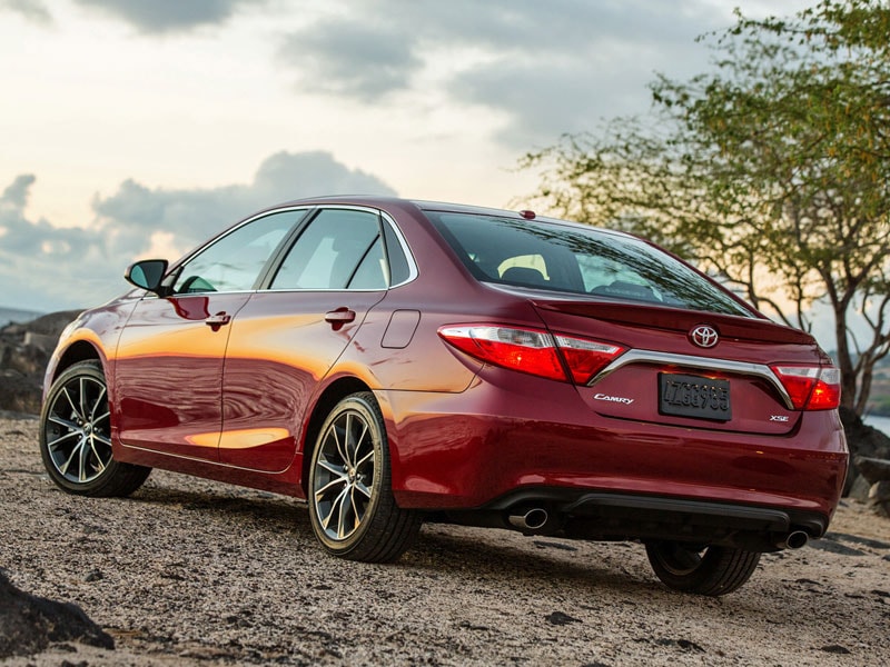 10 Things You Need to Know About the 2016 Toyota Camry | Autoweb