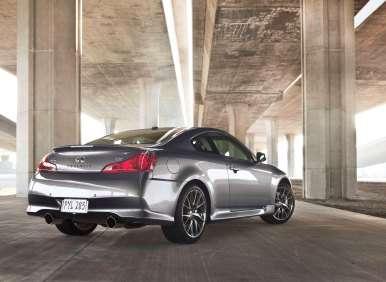 2012 Infiniti G37xS Road Test and Review | Autoweb