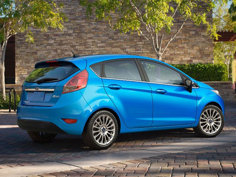 10 Fun Cars for College Students | Autoweb