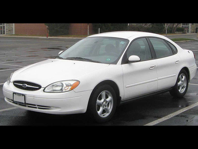 History of the Ford Taurus in Photos | Autoweb