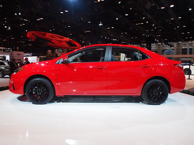 10 Things You Need to Know About the 2016 Toyota Corolla | Autobytel