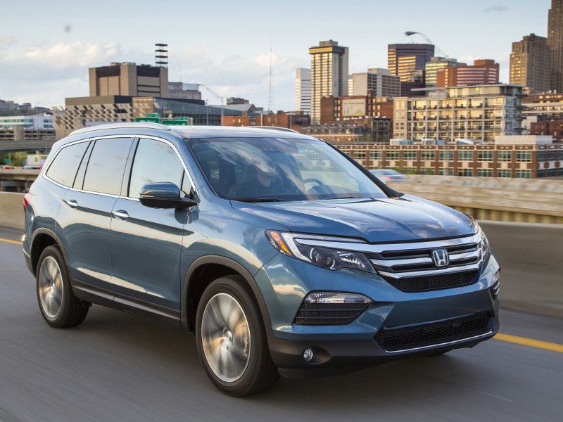 10 Ford Edge Competitors to Consider | Autoweb