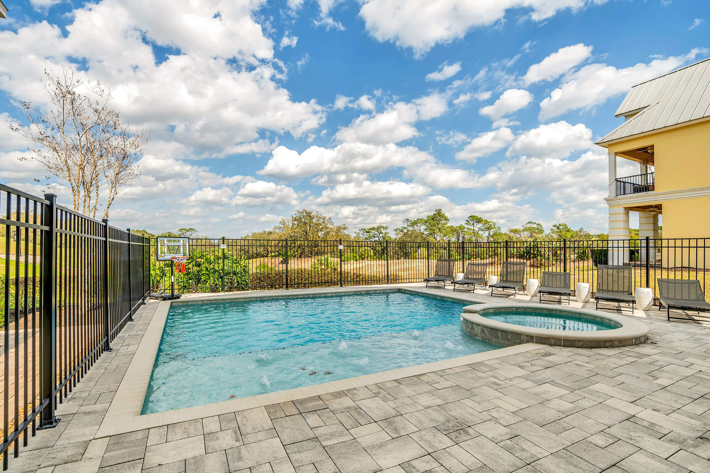 Luxury Villa Rentals and Vacation Homes | Top Villas