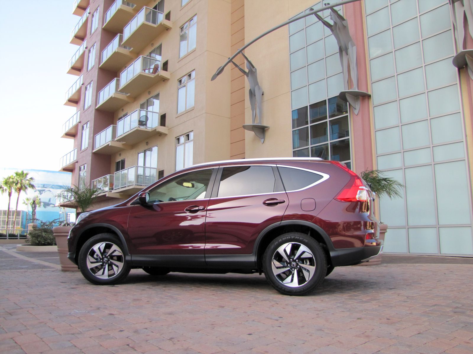 2016 Honda CR-V Road Test & Review | Autobytel