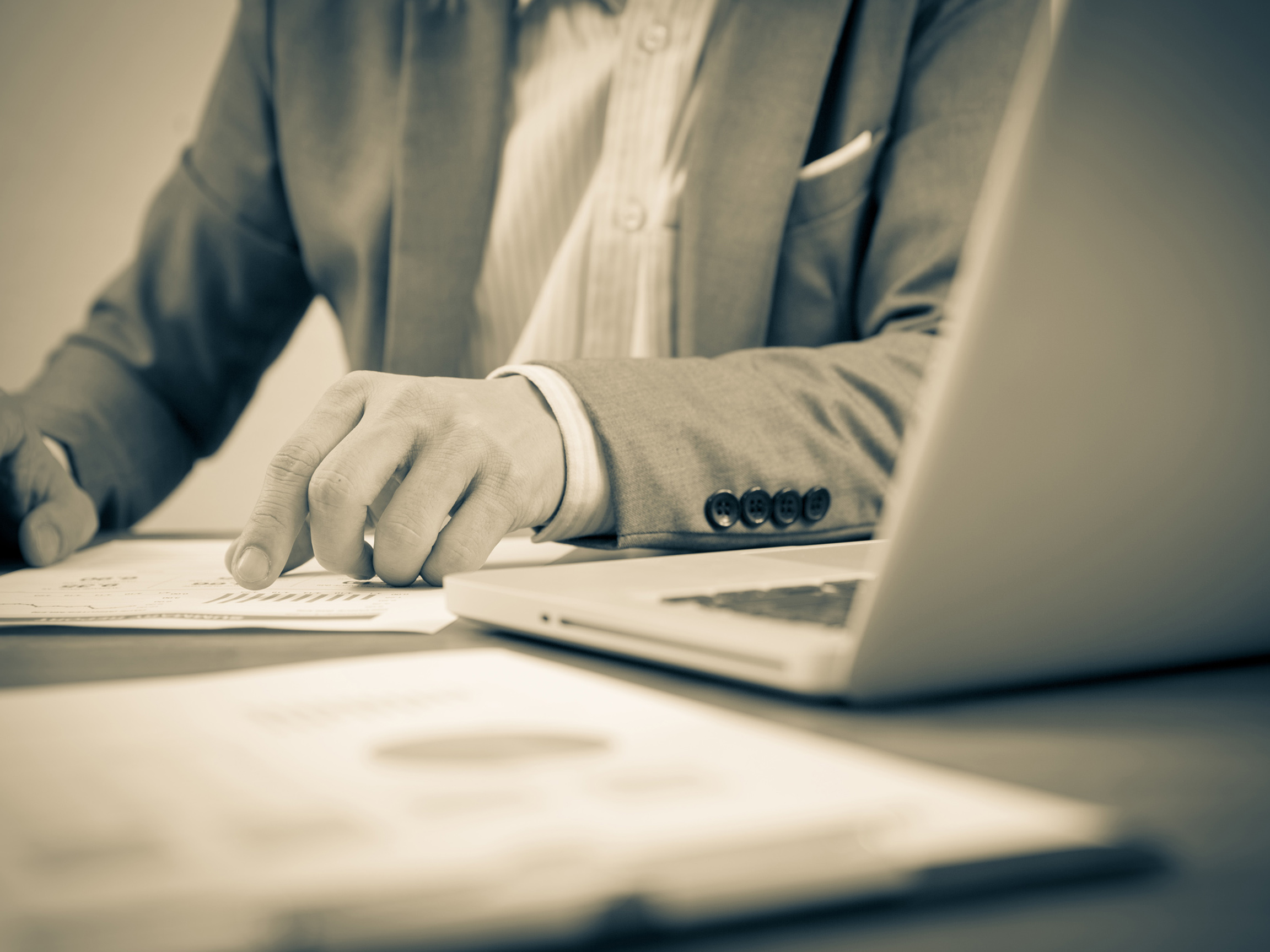 What a Venture Capital Group Invests In | Startups.com