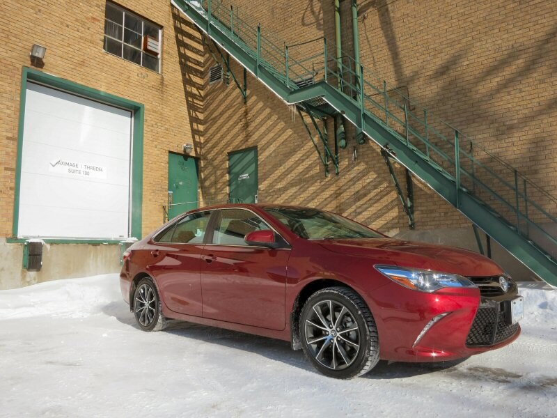 2015 Toyota Camry Road Test and Review | Autoweb