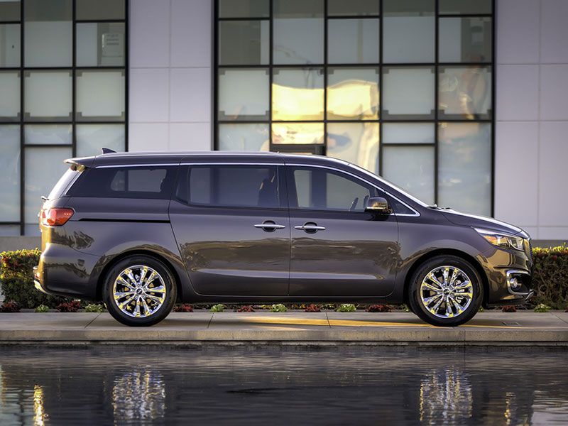 The 5 Best Family Vans and Why | Autoweb