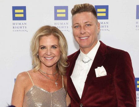 Glennon Doyle Net Worth: A Glimpse into the Successful Career of a ...