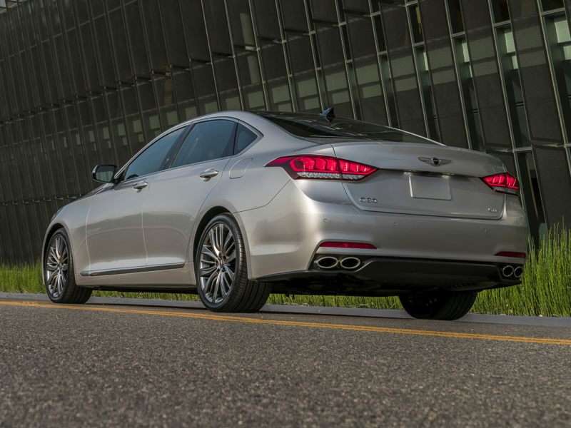 2017 Genesis G80 Road Test and Review | Autobytel