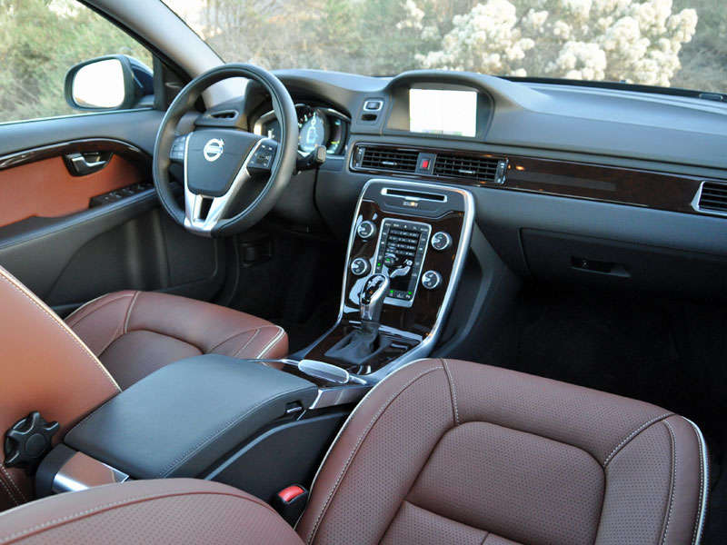 2014 Volvo S80 Luxury Sedan Road Test and Review | Autoweb