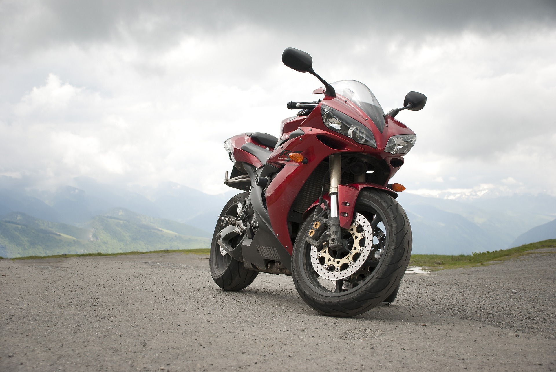 Yamaha R1 Red New Model