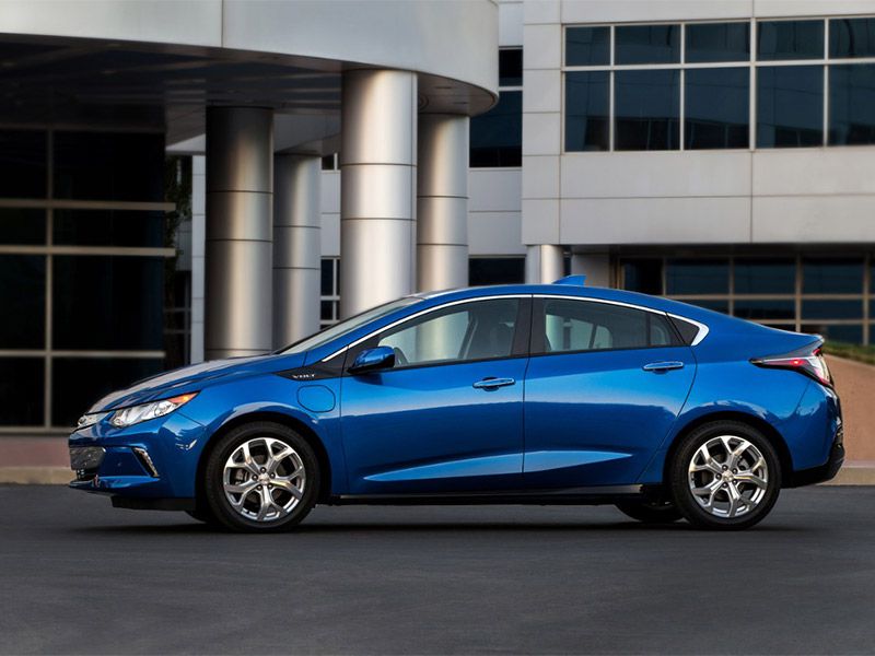 10 Most Family Friendly Cars | Autoweb