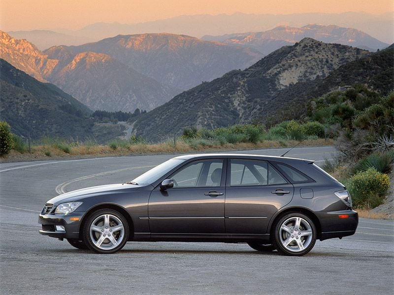 10 Coolest Japanese Station Wagons | Autoweb