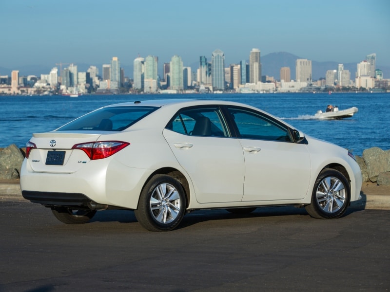 2015 Toyota Corolla Road Test & Review | Autoweb