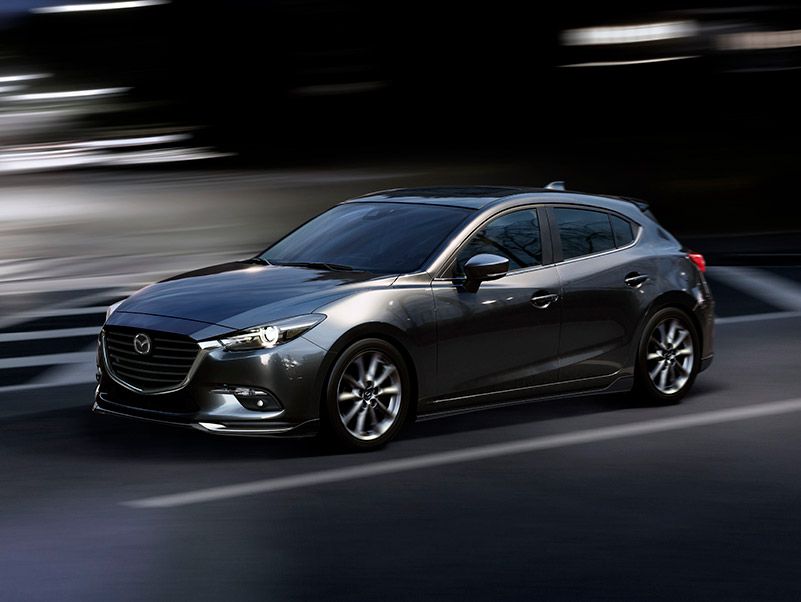 10 Cars with the Most Hip Room | Autoweb