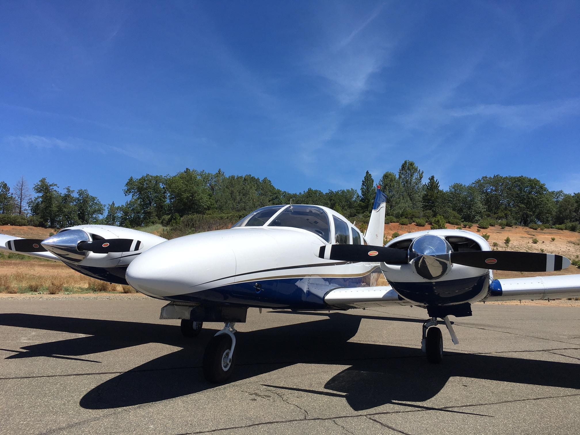 1975 Piper Seneca II PA-34 $219,500 - (Here at Placerville) - N1580X